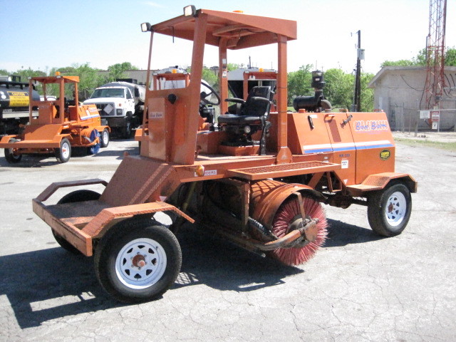 Broce KR350 Brooms Sweeper Specs: Dimensions & Weight | VeriTread