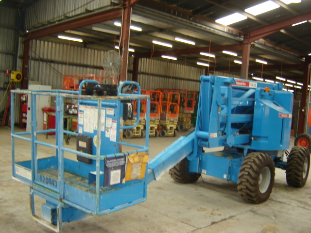 Genie Z45 224WD Aerial Work Platform Specs and Dimensions - VeriTread