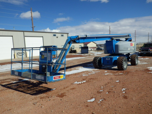 Genie Z8060120V Aerial Work Platform Specs and Dimensions - VeriTread