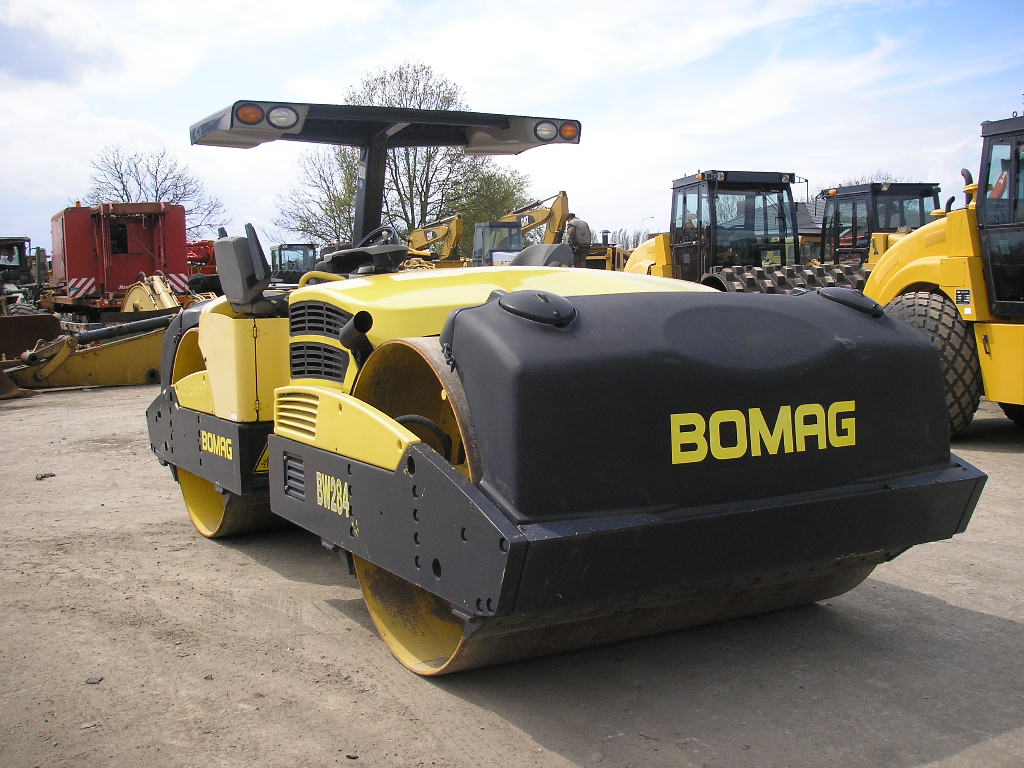 Bomag BW284 Compactor Specs and Dimensions - VeriTread