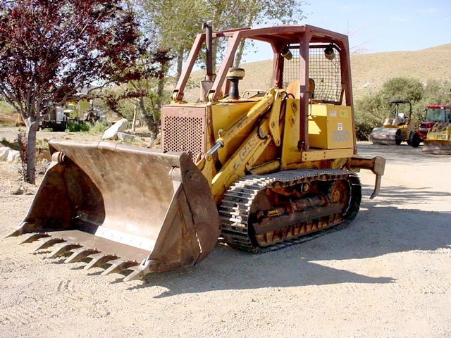 Case 855D Crawler Loader Specs and Dimensions - VeriTread