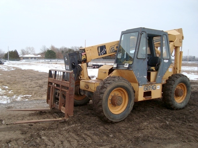Case 689G Telehandler Specs and Dimensions - VeriTread