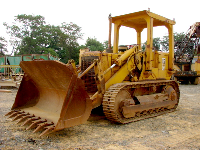 Caterpillar 951C Crawler Loader Specs and Dimensions - VeriTread