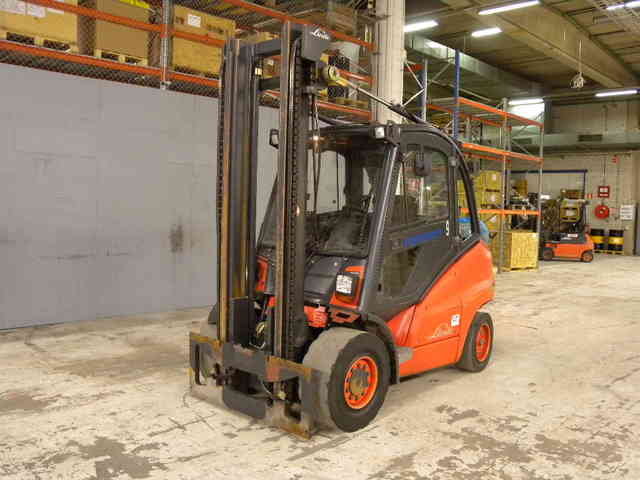 Linde H45D Forklifts Pneumatic Tire Specs and Dimensions - VeriTread
