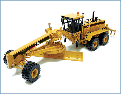 Caterpillar 24H Motor Grader Specs and Dimensions - VeriTread
