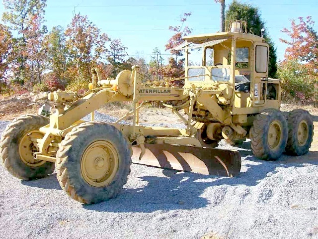 Caterpillar 12013U Motor Grader Specs and Dimensions - VeriTread