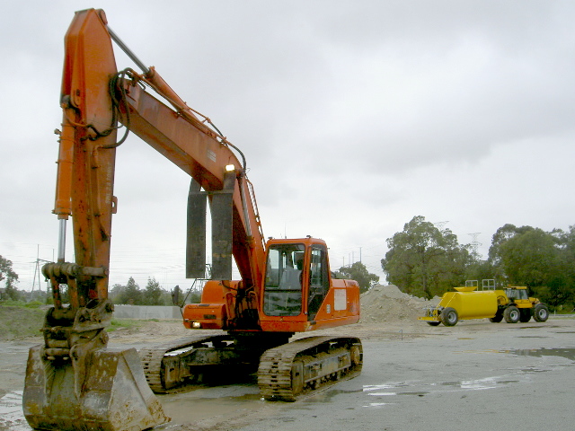 Daewoo SOLAR290LCV Excavator Specs: Dimensions & Weight | VeriTread