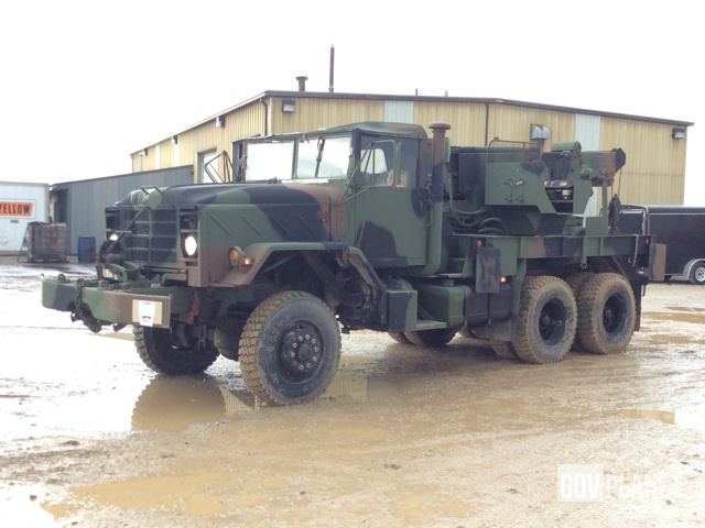 AM General M9366 Wrecker Humvee Specs and Dimensions - VeriTread