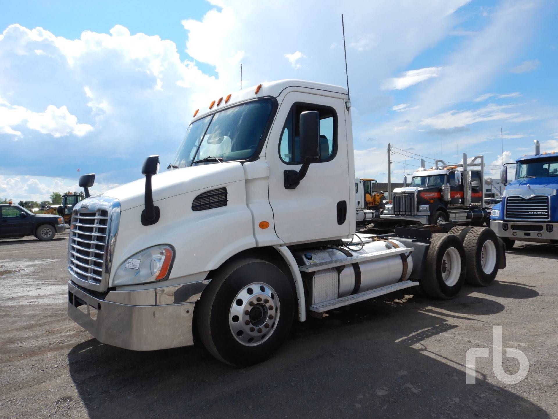 Freightliner CA113 Trucks - Cab & Chassis transport quote to Brooklyn ...