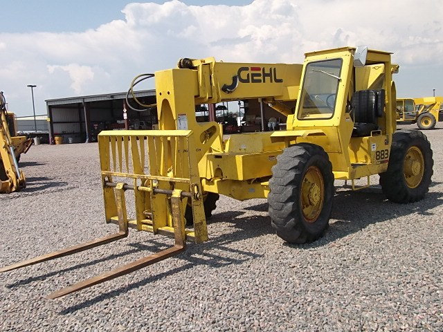 Gehl 883 Telehandler Specs and Dimensions - VeriTread