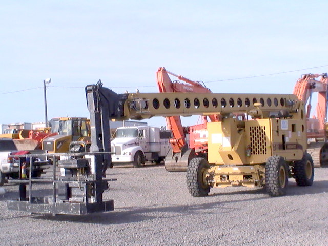 Grove AMZ106XT Aerial Work Platform Specs and Dimensions - VeriTread