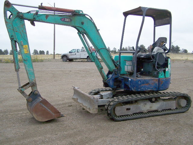 IHI 35NX Mini Excavator Specs: Dimensions & Weight | VeriTread