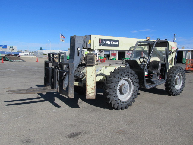Ingersoll-Rand VR1044 Telehandler Specs and Dimensions - VeriTread
