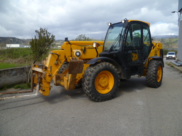 JCB 540140 Telehandler Specs and Dimensions - VeriTread