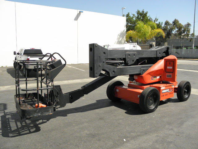 JLG 45ELECTRIC Aerial Work Platform Specs and Dimensions - VeriTread