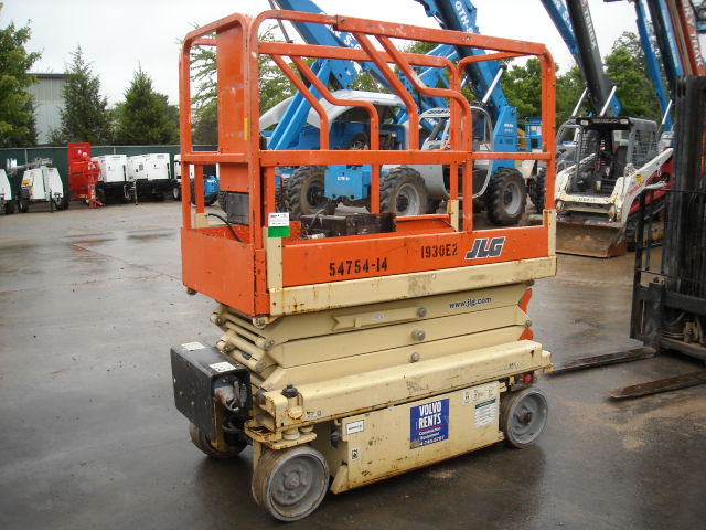 JLG 1932 Aerial Work Platform Specs and Dimensions - VeriTread