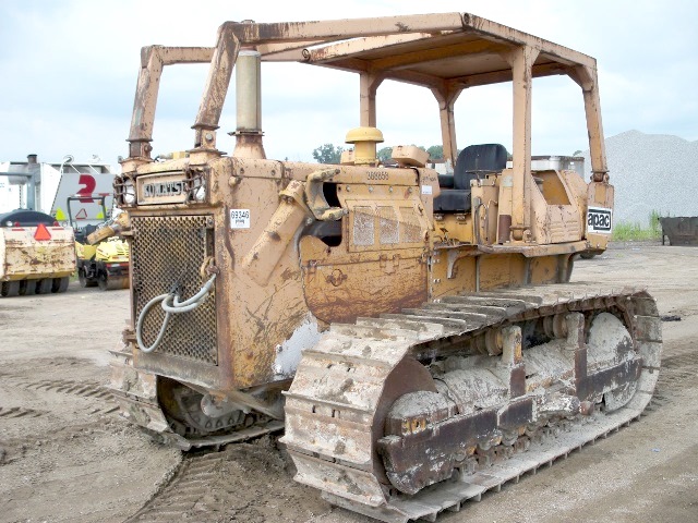 Komatsu D65E6 Crawler Tractor Specs and Dimensions - VeriTread