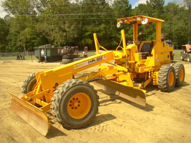 LeeBoy 685B Motor Grader Specs and Dimensions - VeriTread