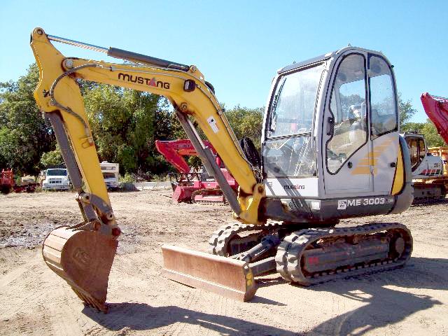 Mustang ME3003 Mini Excavator Specs: Dimensions & Weight | VeriTread