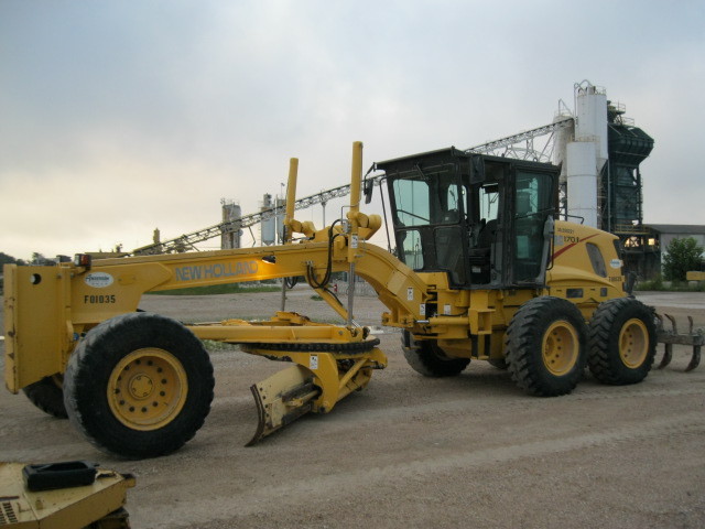 New Holland RG170 Motor Grader Specs and Dimensions - VeriTread