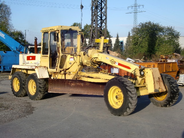 O & K F155 Motor Grader Specs: Dimensions & Weight | VeriTread