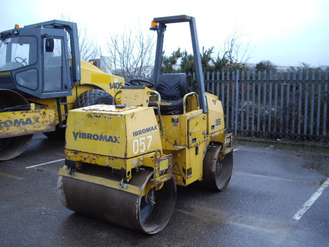 Vibromax 265 Compactor Specs and Dimensions - VeriTread