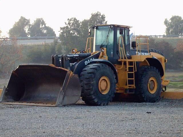 John Deere 844J Wheel Loader Specs and Dimensions - VeriTread