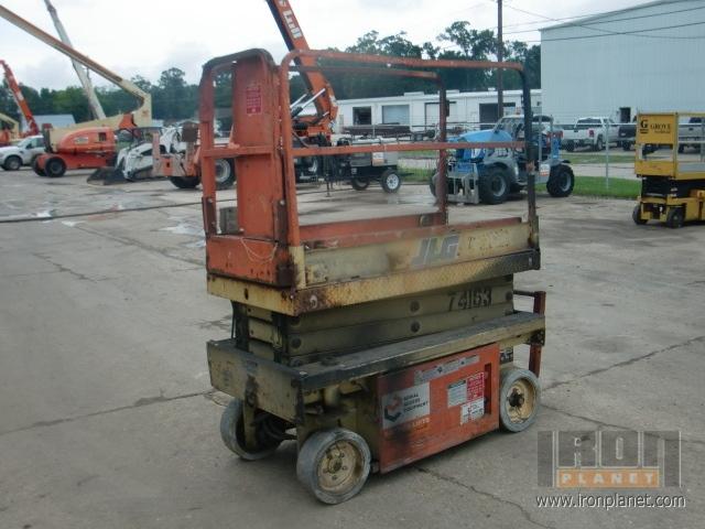JLG 1932E3 Aerial Work Platform Specs and Dimensions - VeriTread