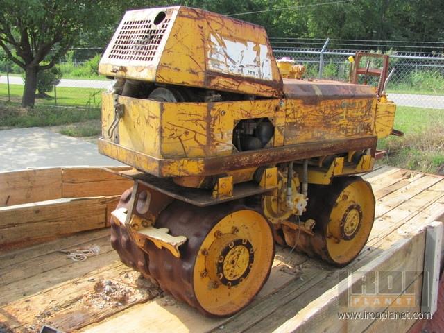 Rammax P3324HMR Compactor Specs and Dimensions - VeriTread