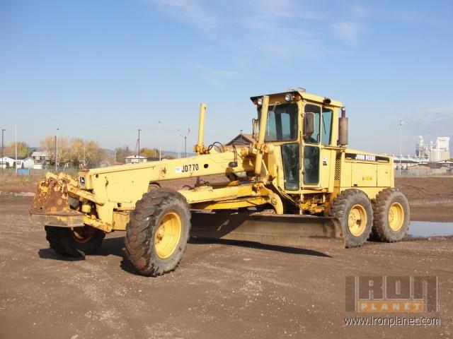 John Deere 770 Motor Grader Specs and Dimensions - VeriTread