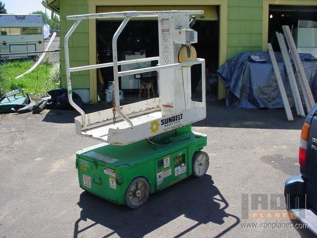 UpRight 107000000 Aerial Work Platform Specs and Dimensions - VeriTread