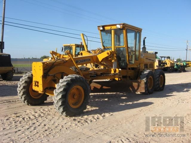 Champion 730A Motor Grader Specs: Dimensions & Weight | VeriTread