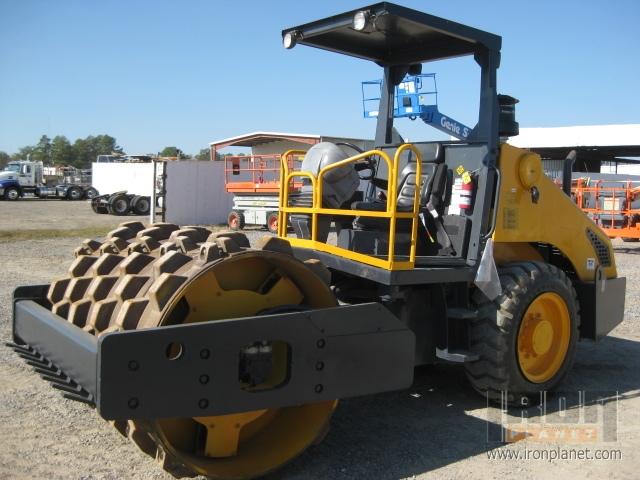 Stone RHINO66X Compactor Specs and Dimensions - VeriTread