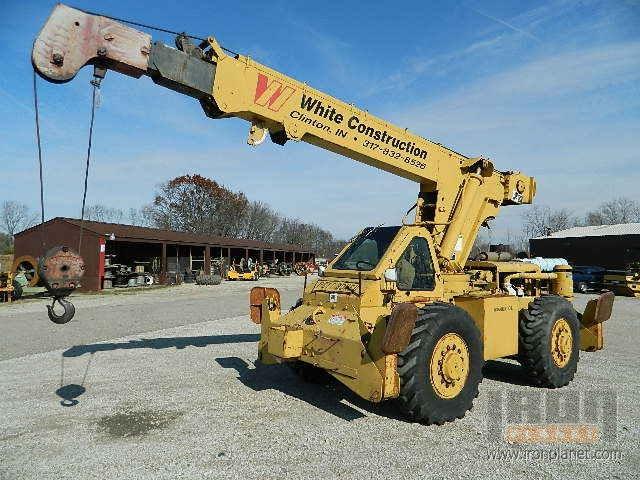 Pettibone 15 Telehandler Specs and Dimensions - VeriTread