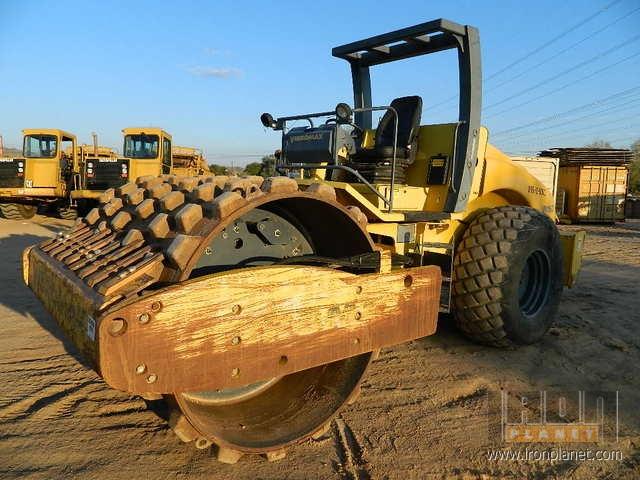 Vibromax VM116D Compactor Specs and Dimensions - VeriTread