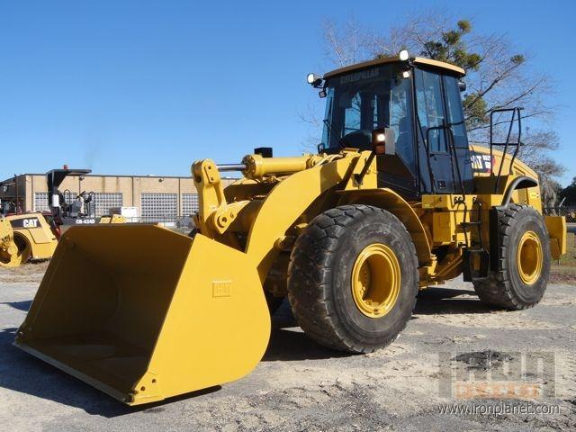 Caterpillar 962H Wheel Loader Specs and Dimensions - VeriTread