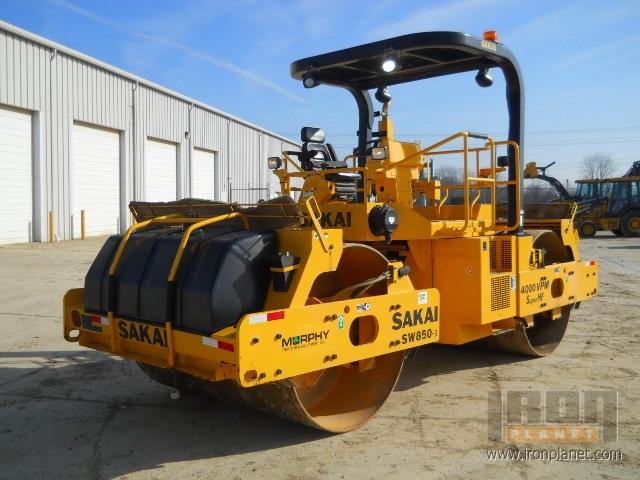 Sakai SW850II Compactor Specs and Dimensions - VeriTread