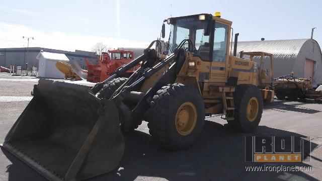 Michigan L90B Wheel Loader Specs and Dimensions - VeriTread