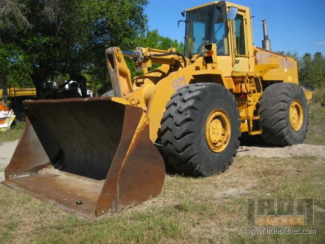 Case 921 Wheel Loader Specs and Dimensions - VeriTread