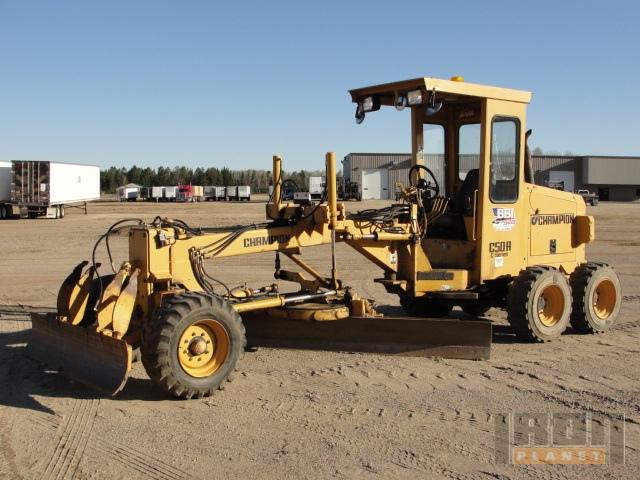 Champion C50A26 Motor Grader Specs: Dimensions & Weight | VeriTread