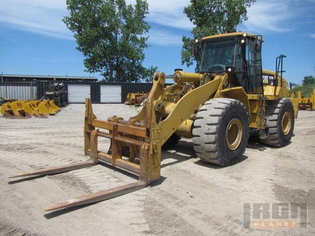 Caterpillar 972H Wheel Loader Specs and Dimensions - VeriTread