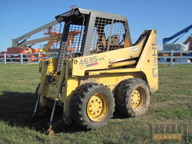 Gehl 4635SX Skid Steer Loader Specs and Dimensions - VeriTread