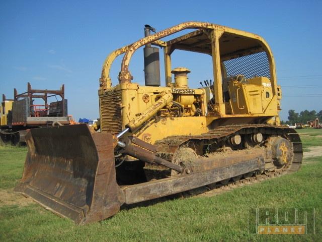 International TD15C Wheel Loader Specs and Dimensions - VeriTread