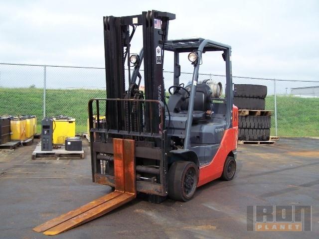 Toyota 8FGCU30 Forklifts Cushion Tire Specs and Dimensions - VeriTread