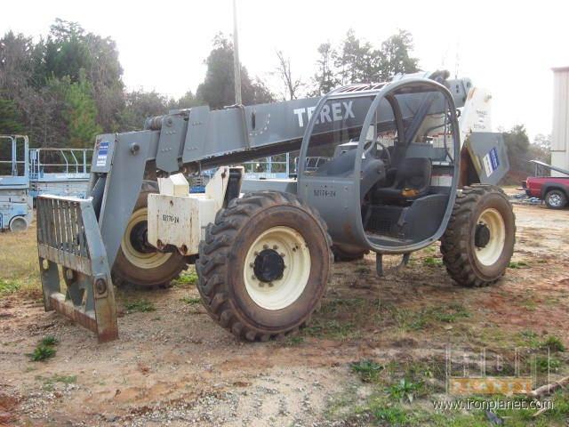 Terex TH842 Telehandler Specs and Dimensions - VeriTread