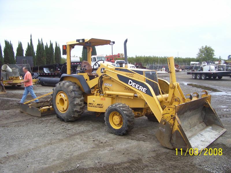 John Deere 210LE Landscape Loaders transport quote to Jamul, CA ...