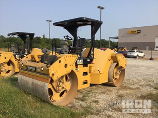 Caterpillar CB64 Compactors transport quote to Columbia, MO. VeriTread ...