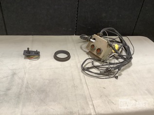 31 PlainSeals1BranchedWiringHarnessAssortedItems Parts transport quote ...