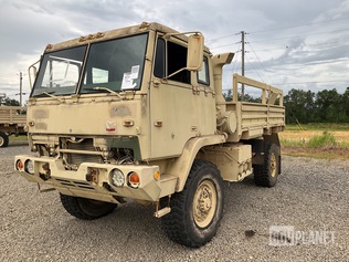 Stewart & Stevenson M1081 Trucks - LMTV / LMTV 4x4 Cargo/Van Truck ...