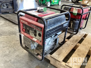 Honda EB3000c Generators transport quote to Quincy, IL. VeriTread Load ...